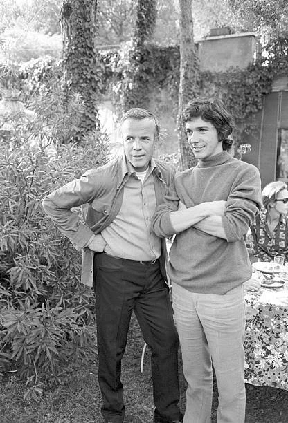 ITALIAN DIRECTOR FRANCO Zeffirelli Posing With Irish Actor Frank At OLD ...