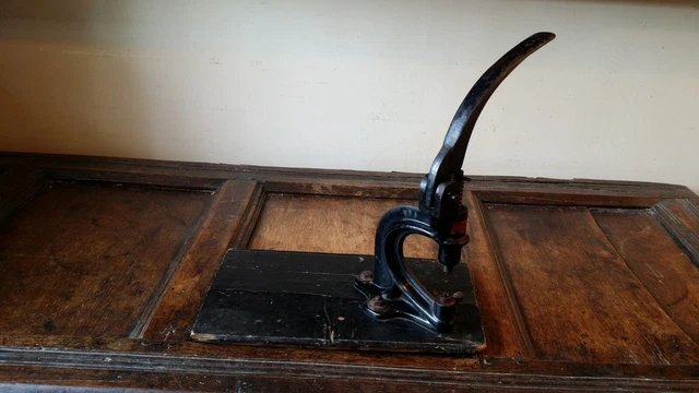 ANTIQUE VINTAGE HAND Rivet Press Leather Work Etc - Cora Rafflenbeul ...