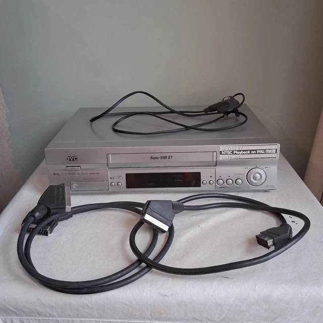JVC S-VHS SUPER VHS ET VCR Video Player Recorder HR-S6955EK With 2 ...