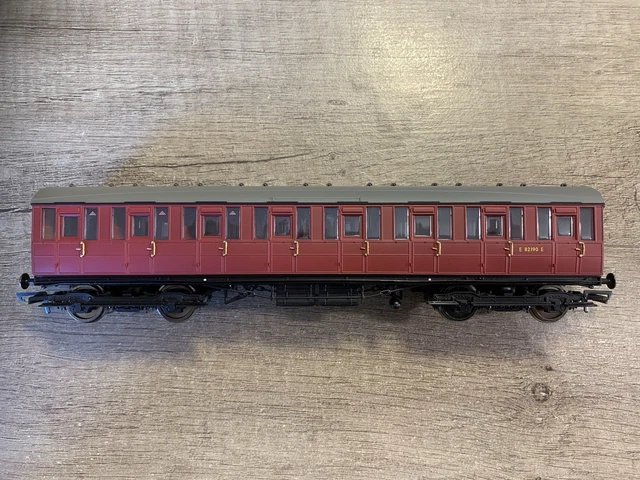 HORNBY R4520B OO Gauge BR Gresley Suburban 3rd Class Coach Maroon Boxed ...