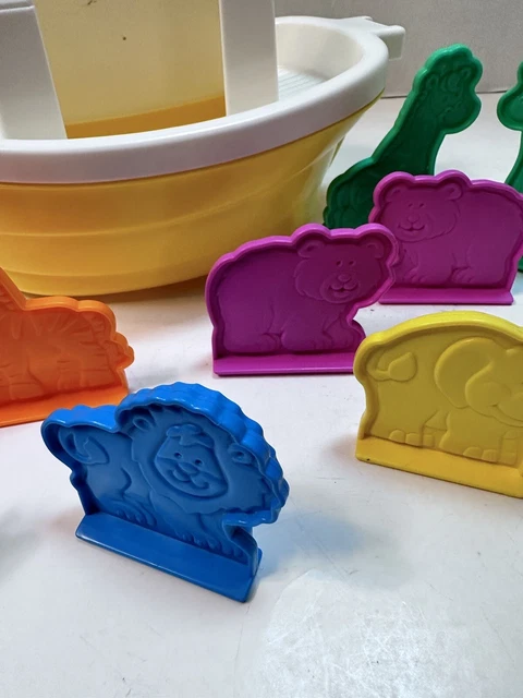 VINTAGE PLAYSKOOL ANIMAL Noah’s Ark Toy 1990’s Boat Shape Sorter £17.08 ...