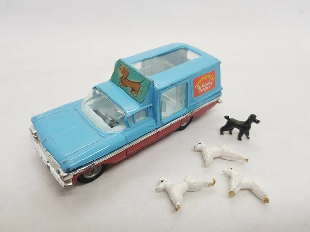 VINTAGE CORGI CHIPPERFIELDS Performing Poodles 511 Chevrolet Impala ...