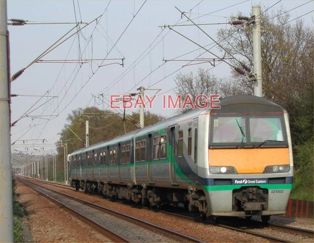 PHOTO CLASS 321 002 First Great Eastern And Anglia Days At Chitts Hill ...