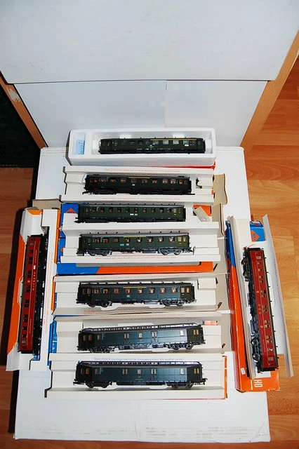 CONVOLUTE 9 OLD Roco Scale H0 Railway Passenger Cars Sleeper Mail Wagon ...