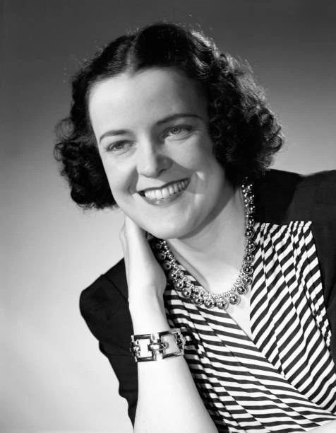 RADIO ACTRESS HELEN Choate Models Jewelry Fashion 2 Old TV Radio Photo ...