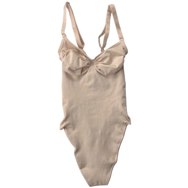 SKIMS SEAMLESS SCULPT Low Back Thong Bodysuit Shapewear in Sand Size ...