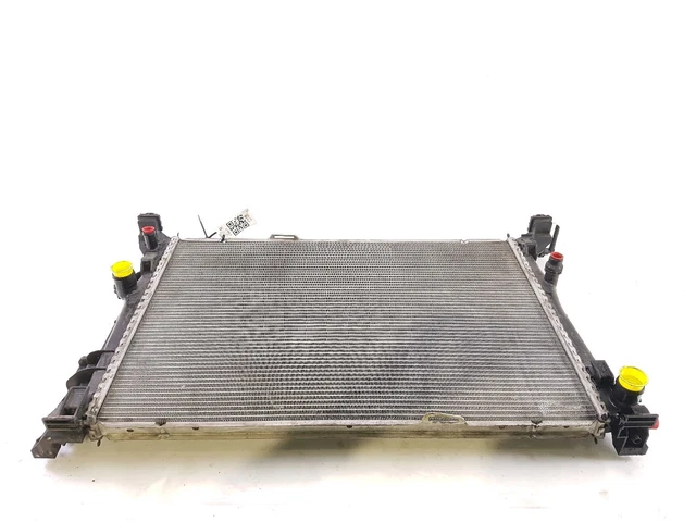 RADIATEUR D'EAU - Mercedes CLASSE GLA I PH.1 - 2465001303 - I0-9843R ...