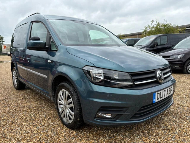 VOLKSWAGEN CADDY DRIVE FROM WHEELCHAIR ACCESSIBLE WAV PETROL 1.4 TSI ...