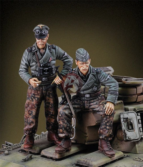 ROYAL MODEL 1/35 German Waffen-SS Tankers at Rest Seconde Guerre ...