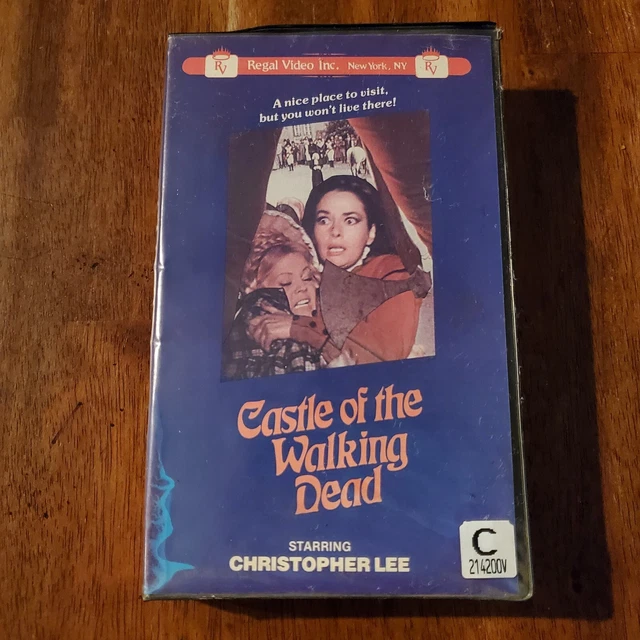 CASTLE OF THE Walking Dead VHS 1967 Christopher Lee Regal Video ...