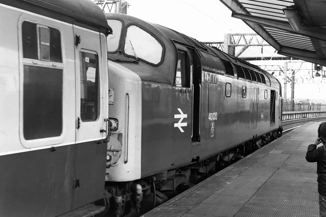 BRITISH RAIL CLASS 40 40 020 Manchester Piccadilly 08/04/82 Rail Photo ...