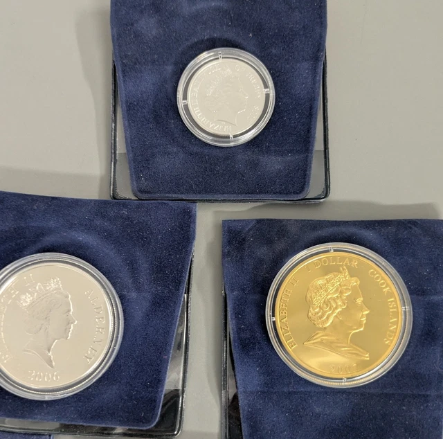 BRITISH QUEEN ELIZABETH II Coin Collection Bulk Lot 2006 2007 Set £49. ...