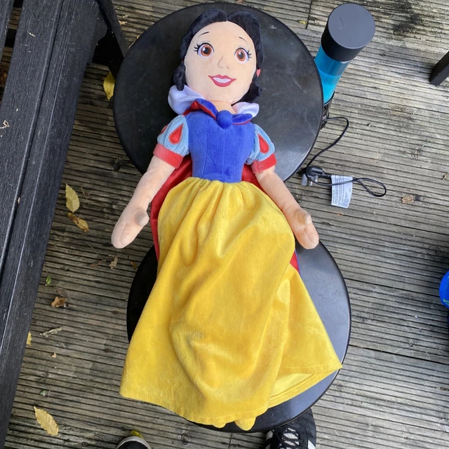 Disney Store Princess Snow White With Cape 20 Inch Plush Doll £1000 Picclick Uk