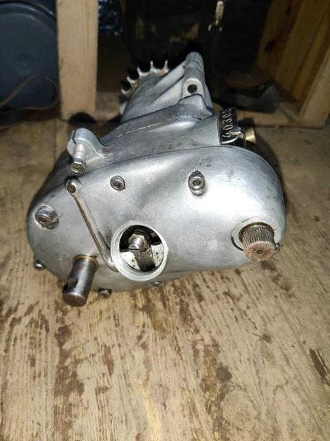 REPAIRED PRE UNIT rigid frame triumph gearbox. £350.00 - PicClick UK