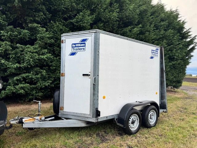 IFOR WILLIAMS BOX trailer twin axle dry with drop down ramp an twin ...