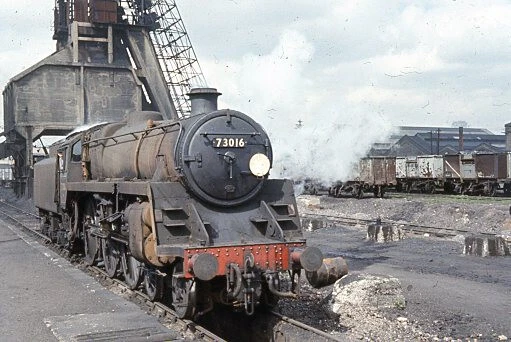 ORIGINAL COLOUR SLIDE of 73016 BR Standard steam loco £5.99 - PicClick UK
