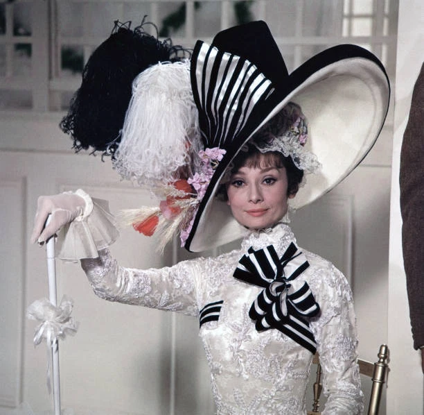 MY FAIR LADY 1964 With Audrey Hepburn Old Tv Photo 3 EUR 6,54 - PicClick FR