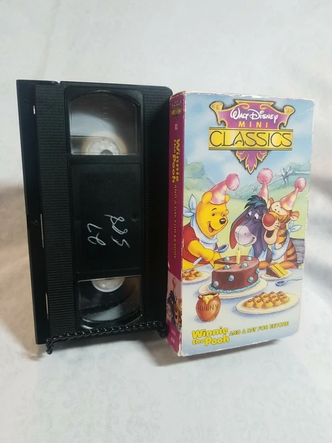 WALT DISNEY MINI Classics VHS Winnie the Pooh And A Day For Eeyore £6. ...