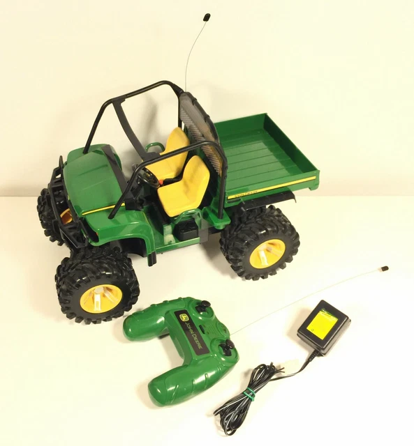 JOHN DEERE GATOR XUV RC - Radio Control UTV Tractor Battery Charger ...