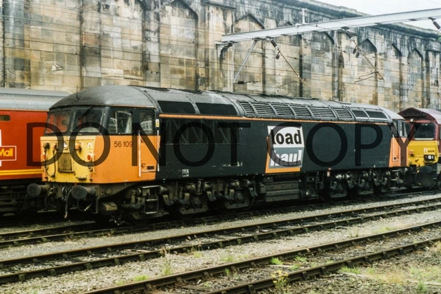 UK DIESEL TRAIN Railway Photograph Of Class 56 56109 Loco. Rm56-549 £1. ...