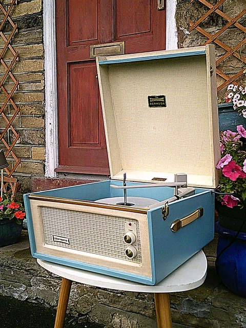 FAB 1963 VINTAGE DANSETTE BERMUDA RECORD PLAYER in PALE BLUE & CREAM! £ ...