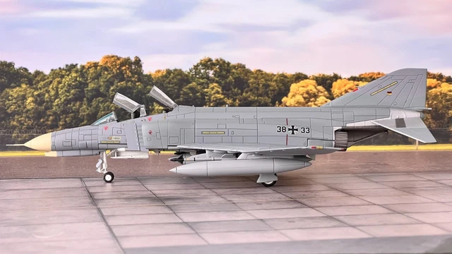 HOBBYMASTER HA1915 - F-4F Phantom Ii, 38+33, Jg71 Richtofen, Slight ...