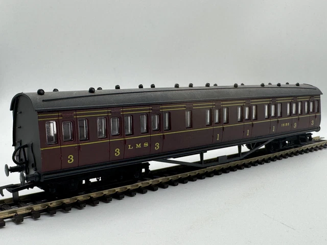 B2535 AIRFIX LMS 19195 57' Lav Composite Coach Good Used Condition £5. ...