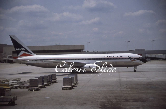 DELTA BOEING 767-332 N117DL, 5.89, Colour Slide, Aviation Aircraft £2. ...