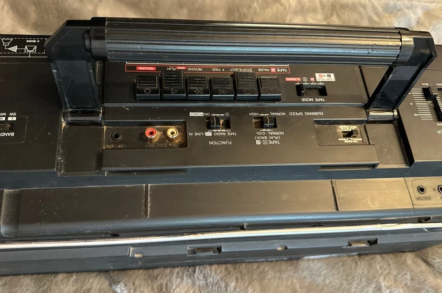 SHARP WQ-T352 BOOMBOX Ghetto Blaster Registratore a cassette stereo ...