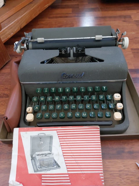 VINTAGE PORTABLE CONSUL Typewriter with Original Carry Case Retail ...