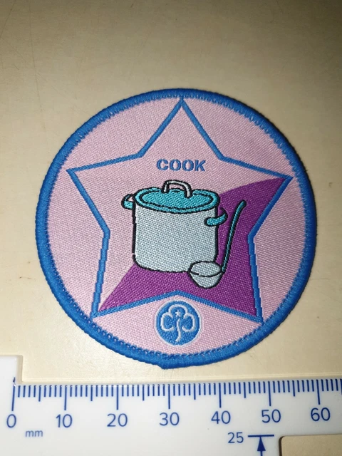 GIRLGUIDING GUIDES OUTDOOR Cook interest cloth badge obsolete new $1.91 ...