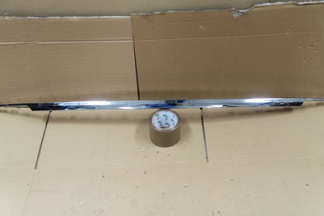 GENUINE VW TIGUAN R-Line Rear Bumper Centre Chrome 5N 5Na853835 2015 16 ...