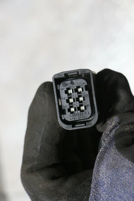 ORIGINAL MERCEDES BENZ C-Klasse CL203 Stecker A0015409181 DE EUR 11,00 ...