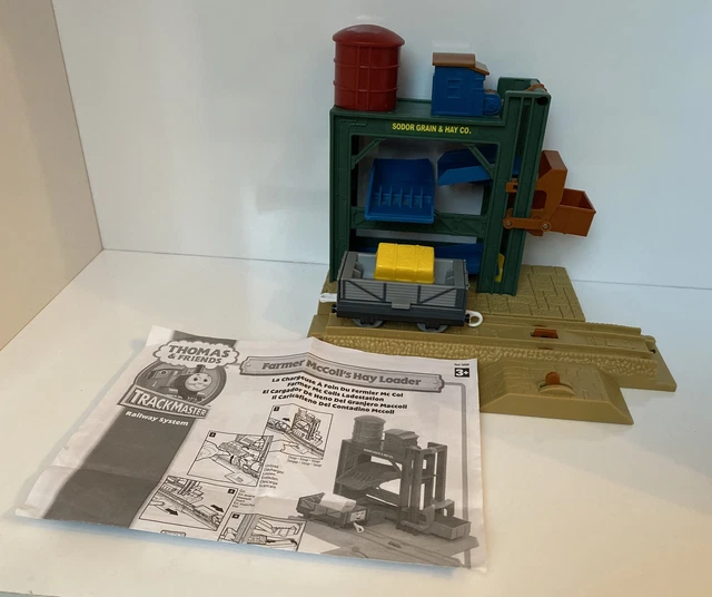 THOMAS & FRIENDS Trackmaster Farmer McColl's Hay Loader Train Set £10. ...