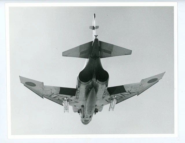 PHOTOGRAPH OF MCDONNELL Douglas F-4 Phantom FG1 XV587 / G in Flight 43 ...