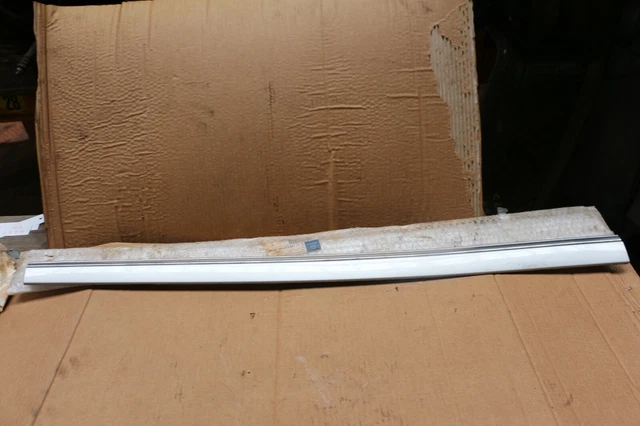 ORIGINAL MERCEDES BENZ W211 molding protective strip front left ...