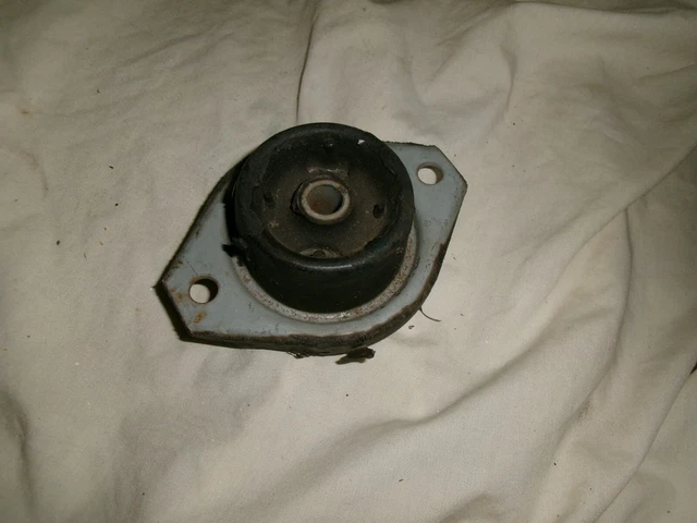 FORD ESCORT MK3 CVH, Bottom Engine Mounting NEW GENUINE £12.99 ...