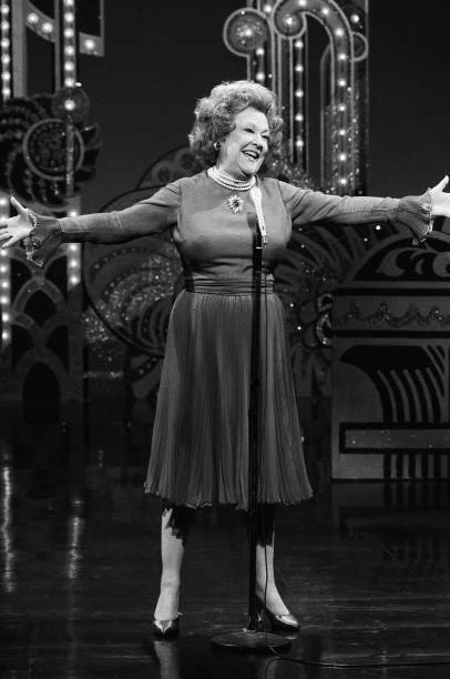 ACTRESS SINGER ETHEL Merman On Johnny Carson 1977 OLD TV PHOTO 4 $9.00 ...