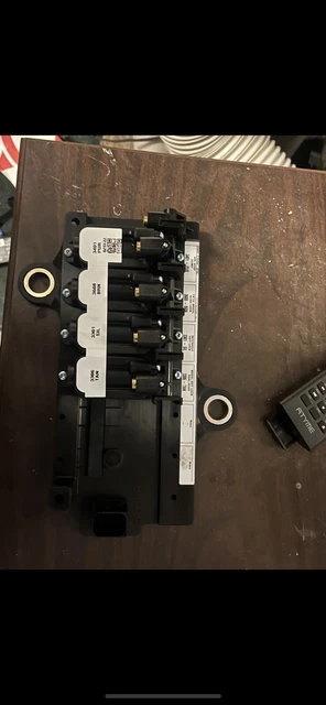 PACCAR MUX Solenoid Bank Chassis G90-1266-141-A / 07911AB (brand New ...