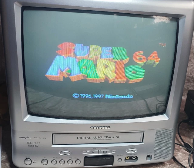 GRUNDIG 14& CRT TV with Built-in VHS VCR – Retro Gaming – Working £69. ...