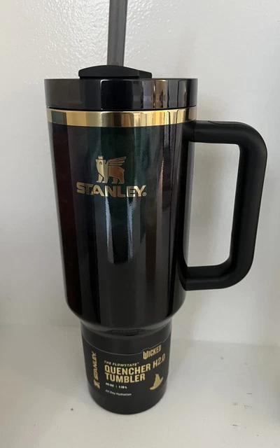 STANLEY X WICKED 40oz Elphaba For Good FlowState Quencher Tumbler ...