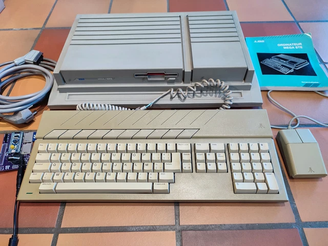 ATARI MEGA STE + Acsi2Stm + manuel (Tos 2.06 FR, 4Mo) et + encore... EUR 550,00 - PicClick FR