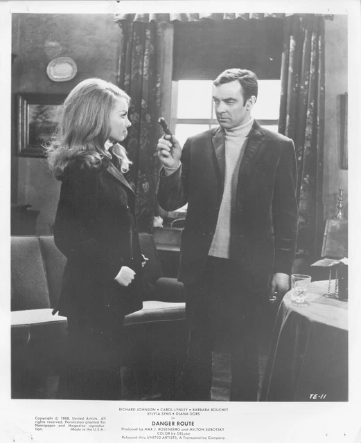 PHOTO 1968 DANGER Route Richard Johnson Carol Linley Barbara Bouchet ...
