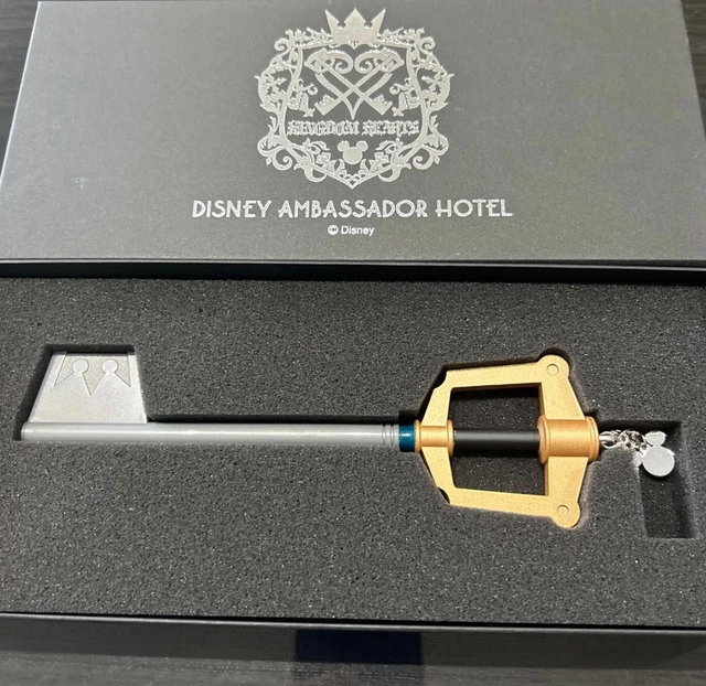 KINGDOM HEARTS DISNEY Ambassador Hotel Limited Keyblade Room Key Set of ...
