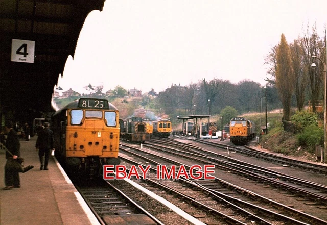 PHOTO CLASS 31 03 Locos And A Class 103 Dmu At Ipswich Fuel Point In ...