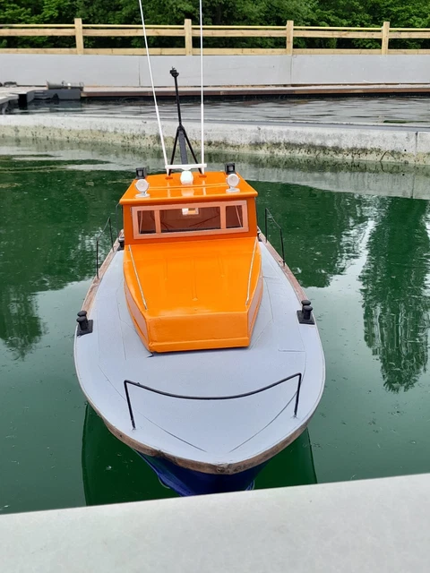 RC PILOT BOAT £275.00 - PicClick UK