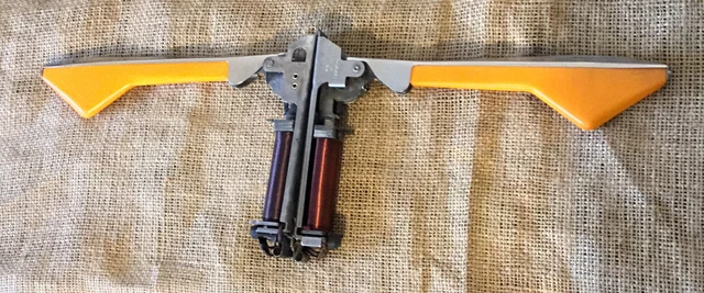 2 VINTAGE LUCAS Sf80 Trafficators 12 Volt / Austin / Morris / Bmc ...