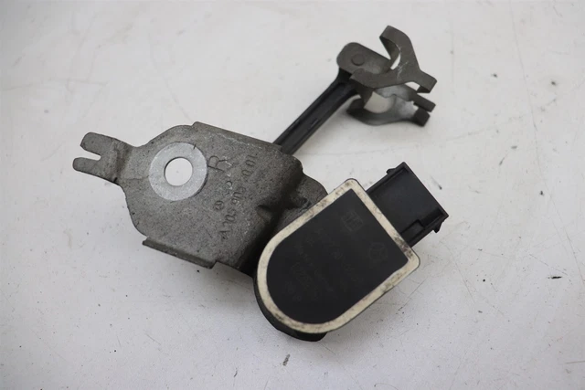 MERCEDES BENZ C63S AMG C205 Suspension Level Sensor Front RHS ...