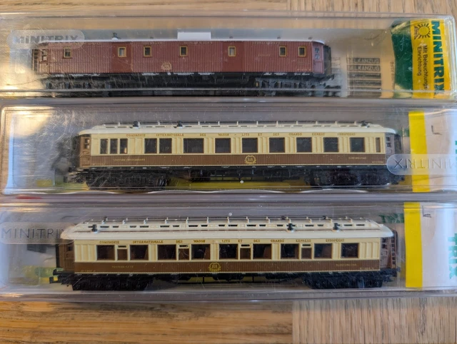 MINITRIX ORIENT EXPRESS N Gauge CIWL Rake of 3 Coaches with Lights ...