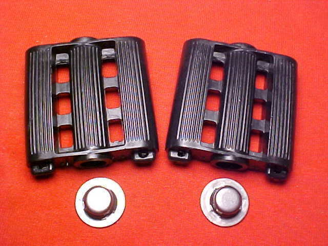 TRICYCLE PEDAL CAR PEDAL BLOCKS PLASTIC OLD SCHOOL 3/8 NOS